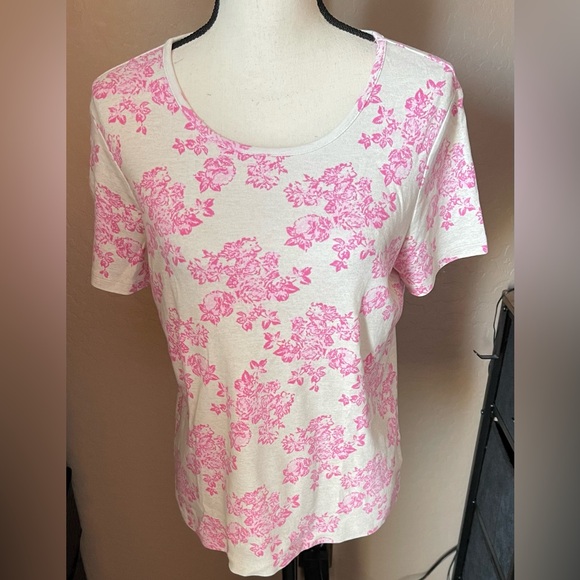 White Stag | Tops | Darling Floral White Stag Blouse | Poshmark